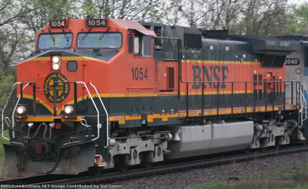 BNSF 1054